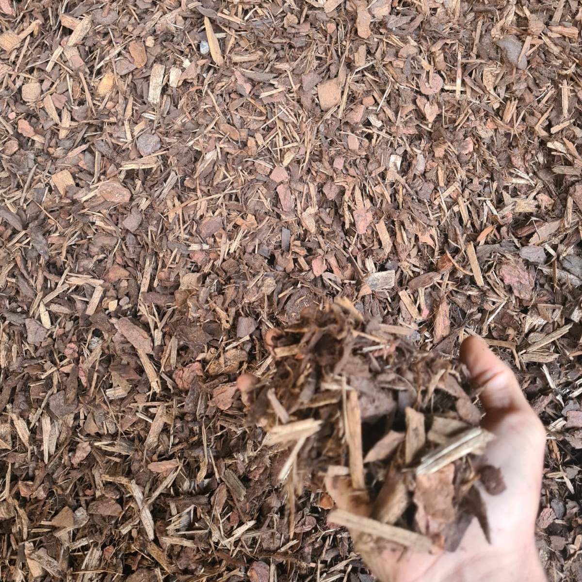 Mole Valley Topsoils | Top Soil, Barks & Composts | Cheap and Easy